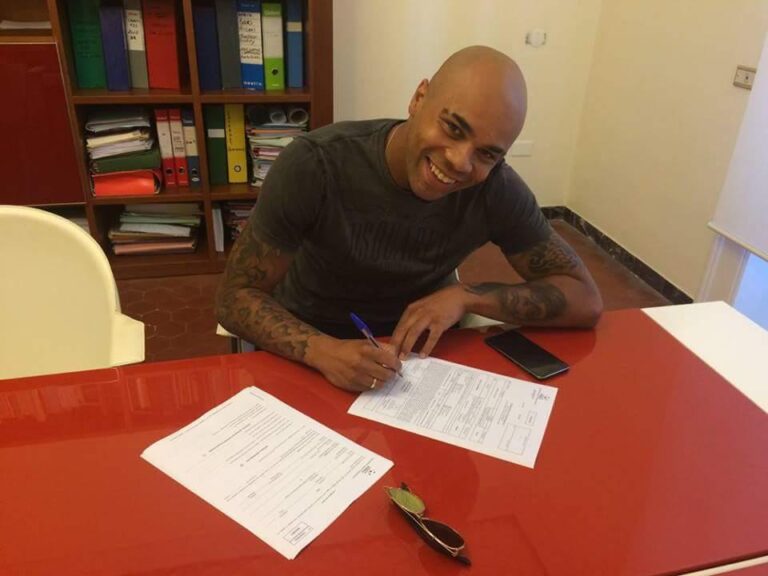 Colpo Cosenza, preso Alain Baclet. Contratto fino al 2018 - Parola di Vita