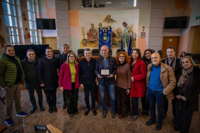 Cosenza. Il percussionista Tarcisio Molinaro premiato dal Comune, andrà ...